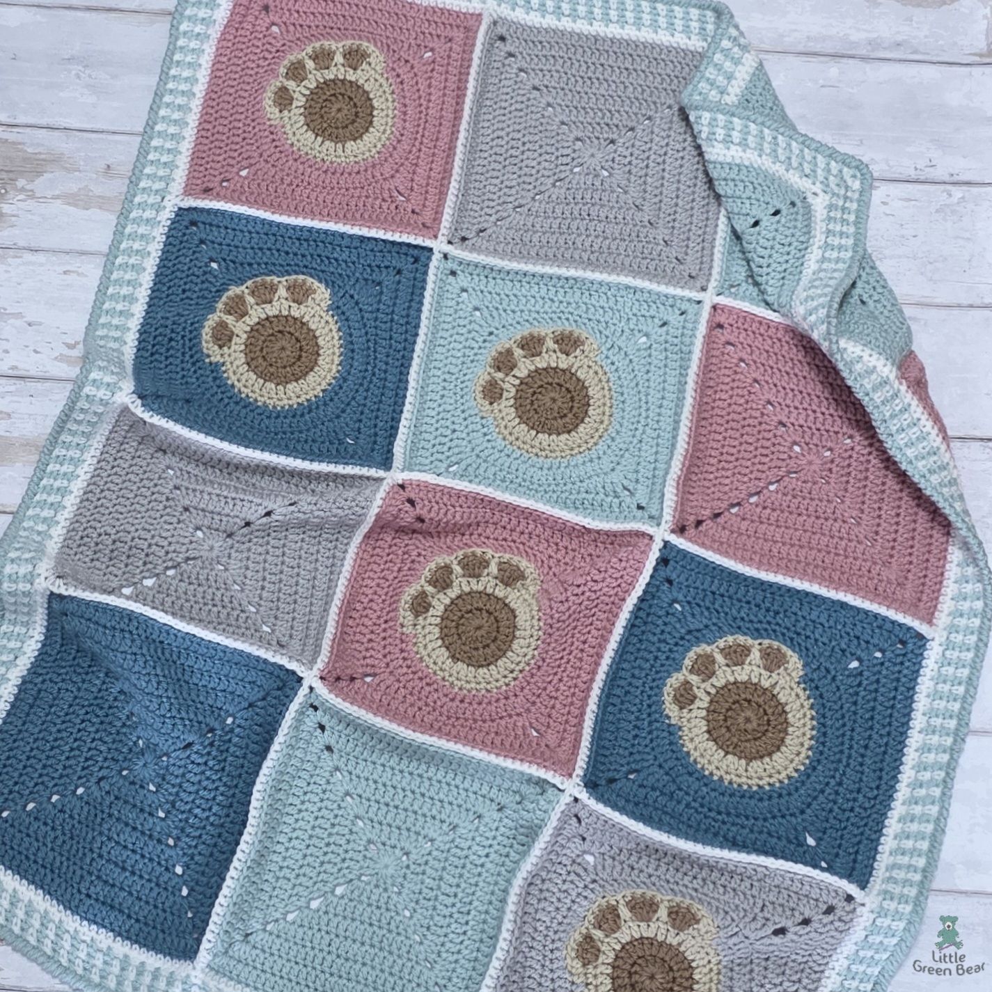 Blankets – Little Green Bear